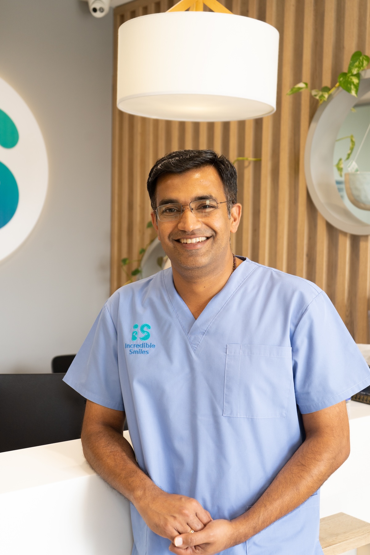 Dr Ashish Verma – Incredible Smiles | Dentist | Cosmetic Dentist ...